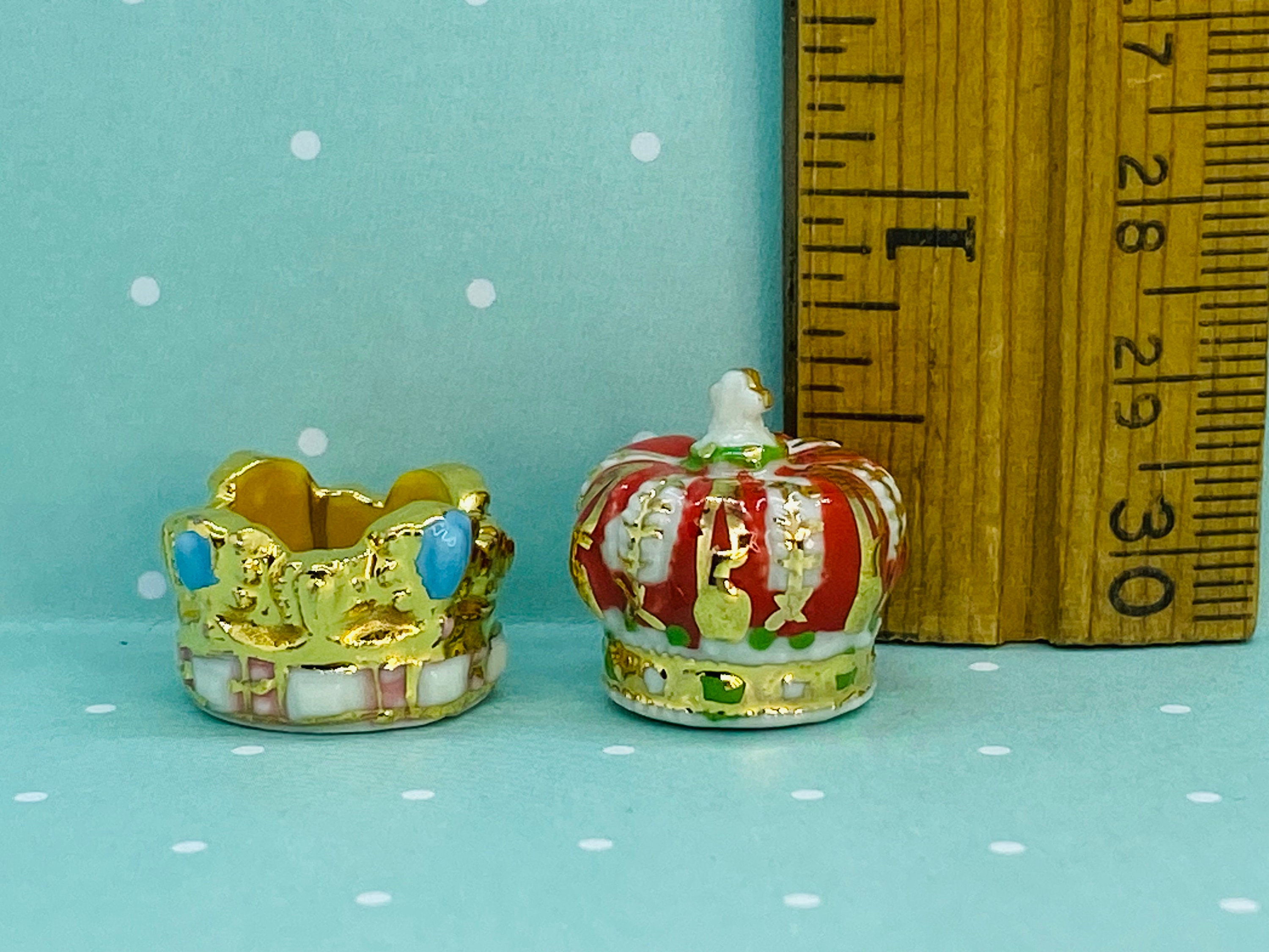 FAMOUS CROWNS Royalty King & Queen Crown Tiara Mardi Gras Epiphany King ...