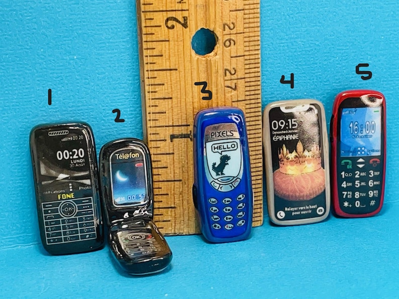 Tiny Smart Mobile Cell Phone Cellular Flip Phones French Feve Feves ...