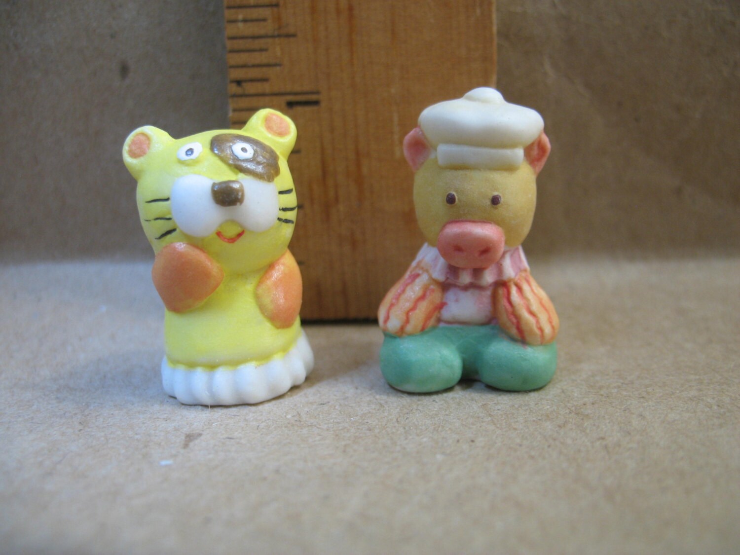 Tiny Cat & Pig looks like Marzipan Candy Set of 2 figures | Etsy