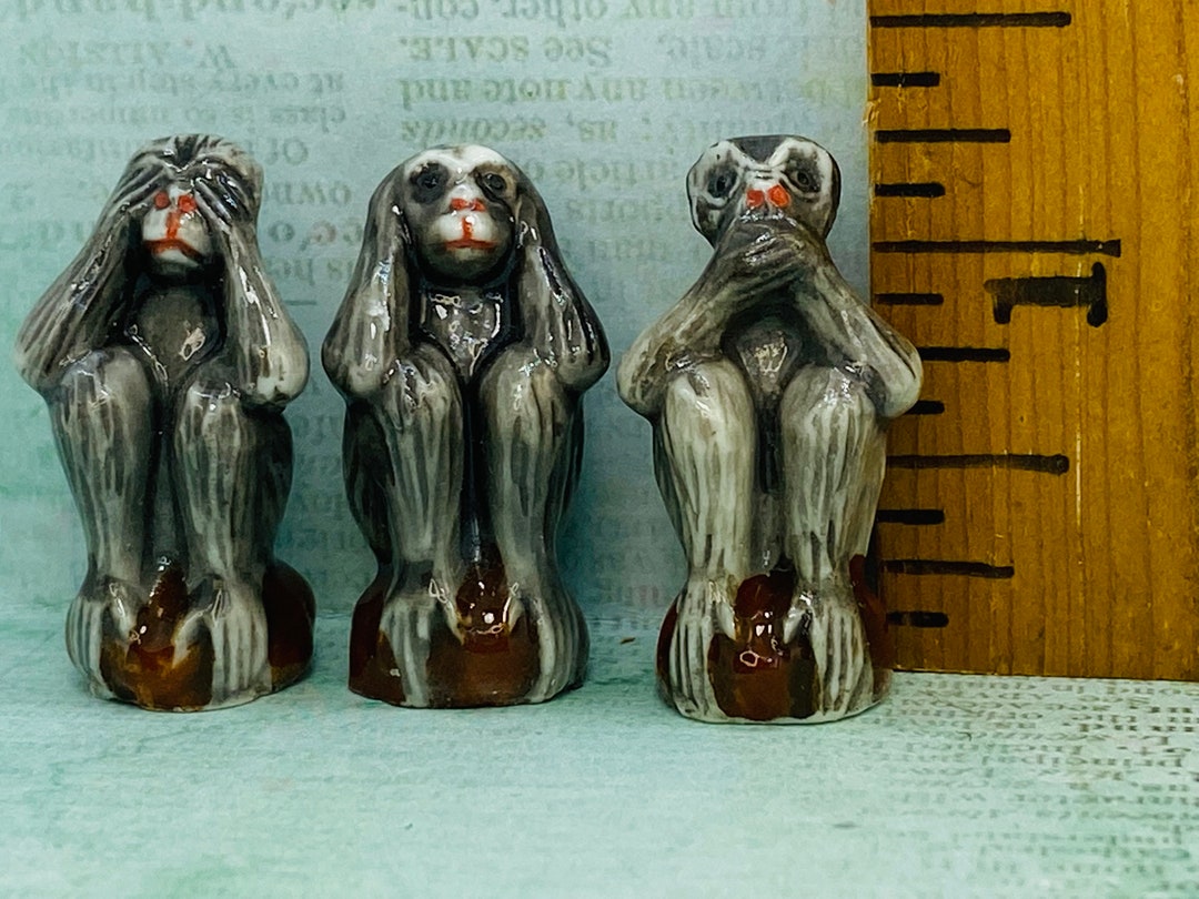 3 Wise MONKEYS Japanese Proverb See No Evil Speak No Evil Hear No Evil ...