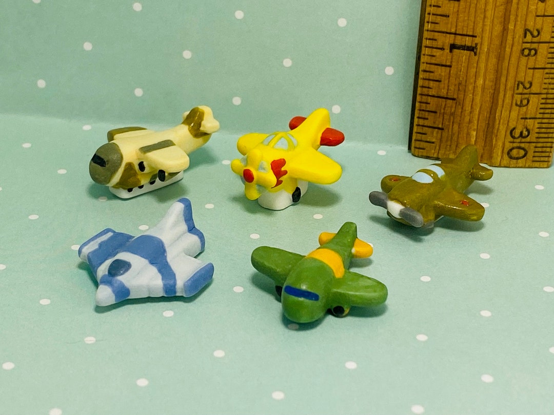 Tiny AIRPLANES Plane Military Aircraft Planes Prop Fighter Jet Float ...