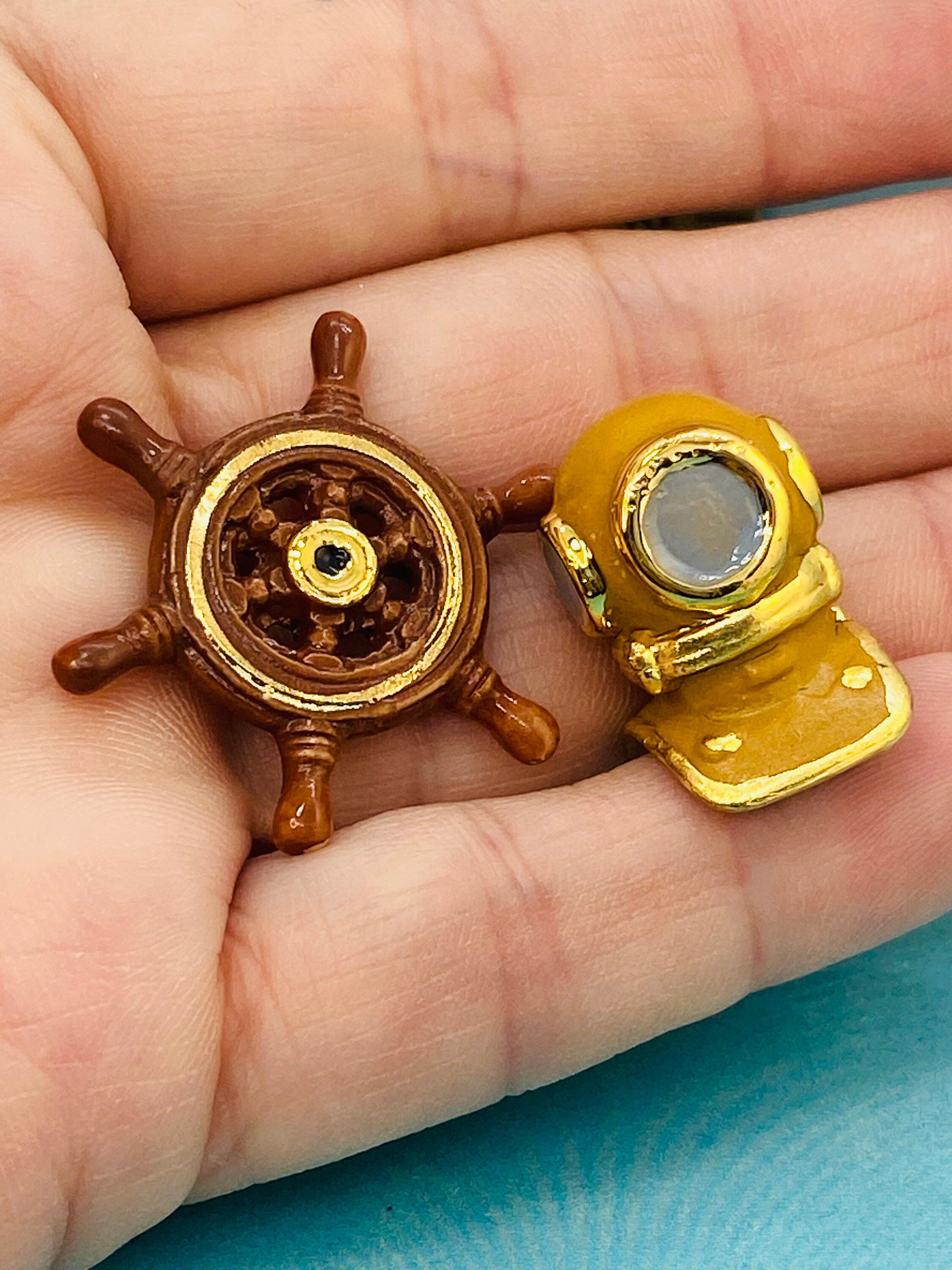 Tiny Deep Sea Dive Helmet & Wooden Ship's Wheel Nautical | Etsy