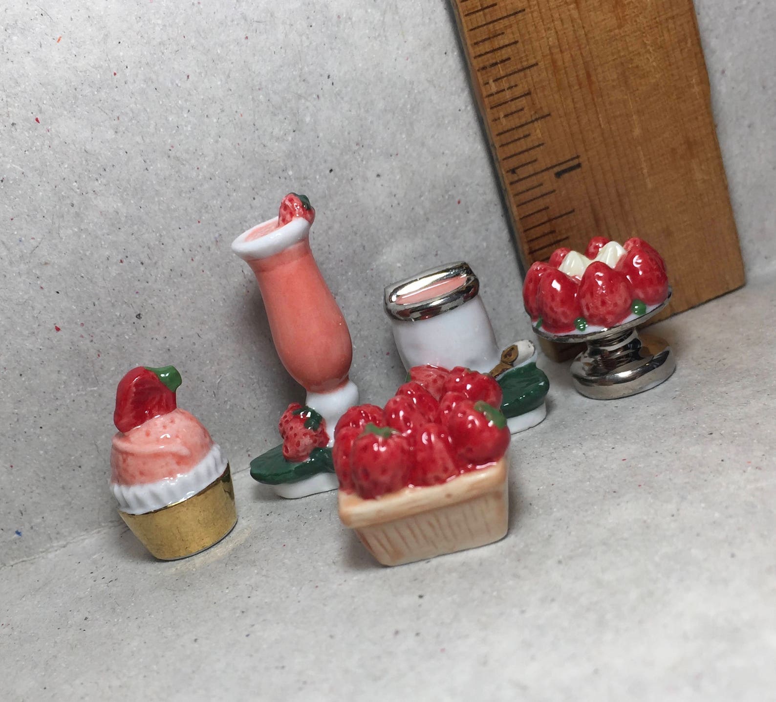 Tiny STRAWBERRY Strawberries Collection Cupcake Cake | Etsy