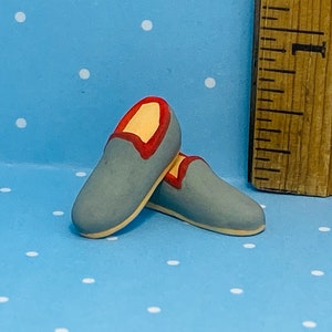 SOUVENIRS of PARIS France Icons Champagne Fashion Perfume Cheese Beret ...