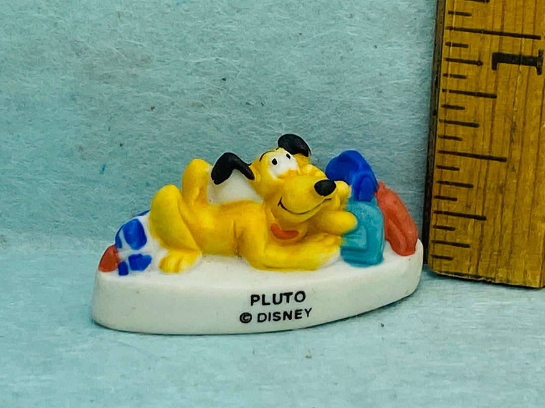 DISNEY Baby Pluto French Feve Feves Figurines Dollhouse Miniatures V143 ...
