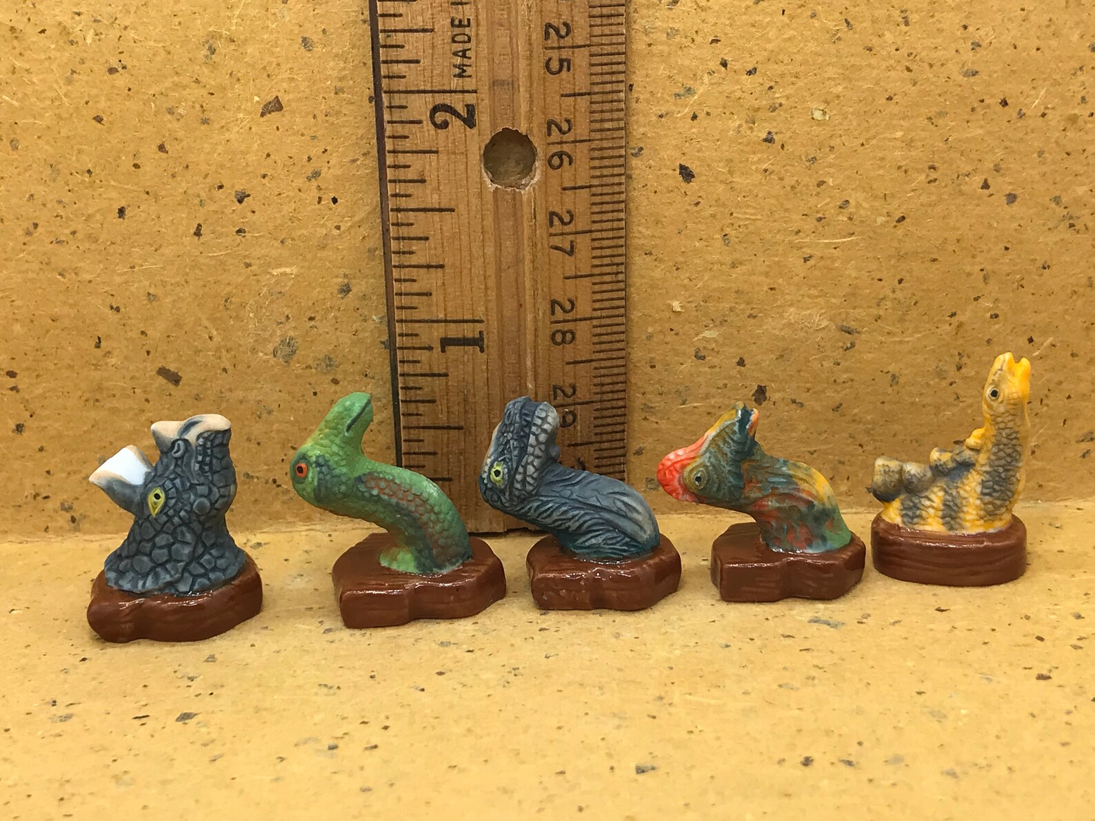 Tiny DINOSAUR Trendy Wall Head Mounts Dinosaurs Taxidermy Triceratops T ...