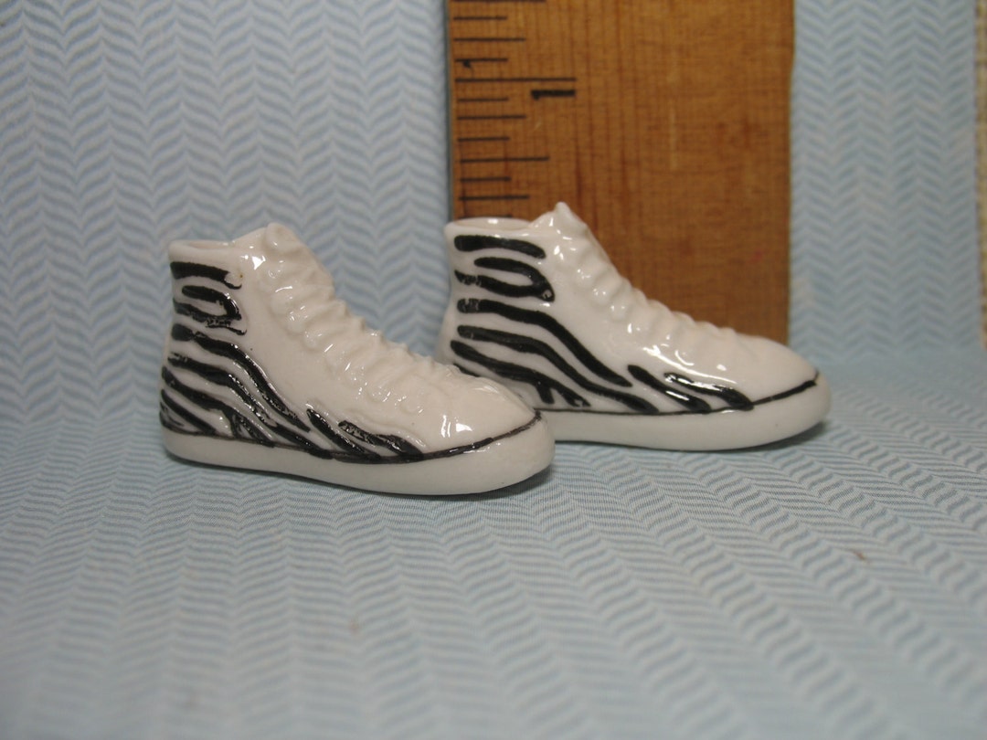 Zebra Black & White Sneakers 1 Pair Basketball Hi-tops Shoes Shoe ...