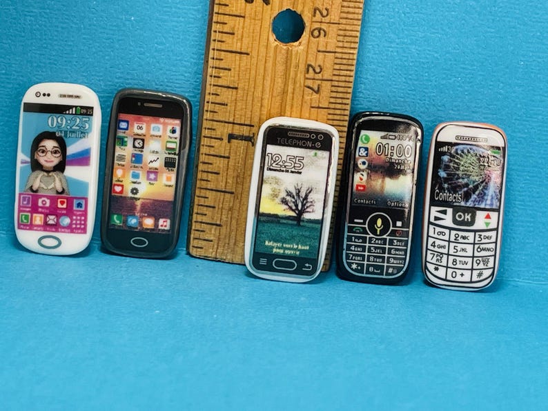 Tiny Smart Mobile Cell Phone Cellular Flip Phones French Feve Feves ...