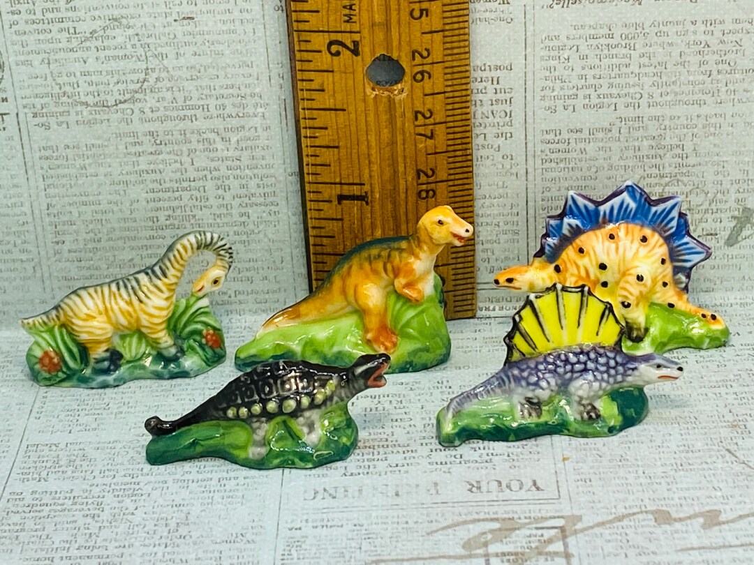 Tiny DINOSAURS T-rex Stegosaurus Brontosaurus Vintage Dinos 5 Pcs Feve ...
