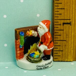 Father Christmas Traditional International Santa Pere Noel St Nickolas ...