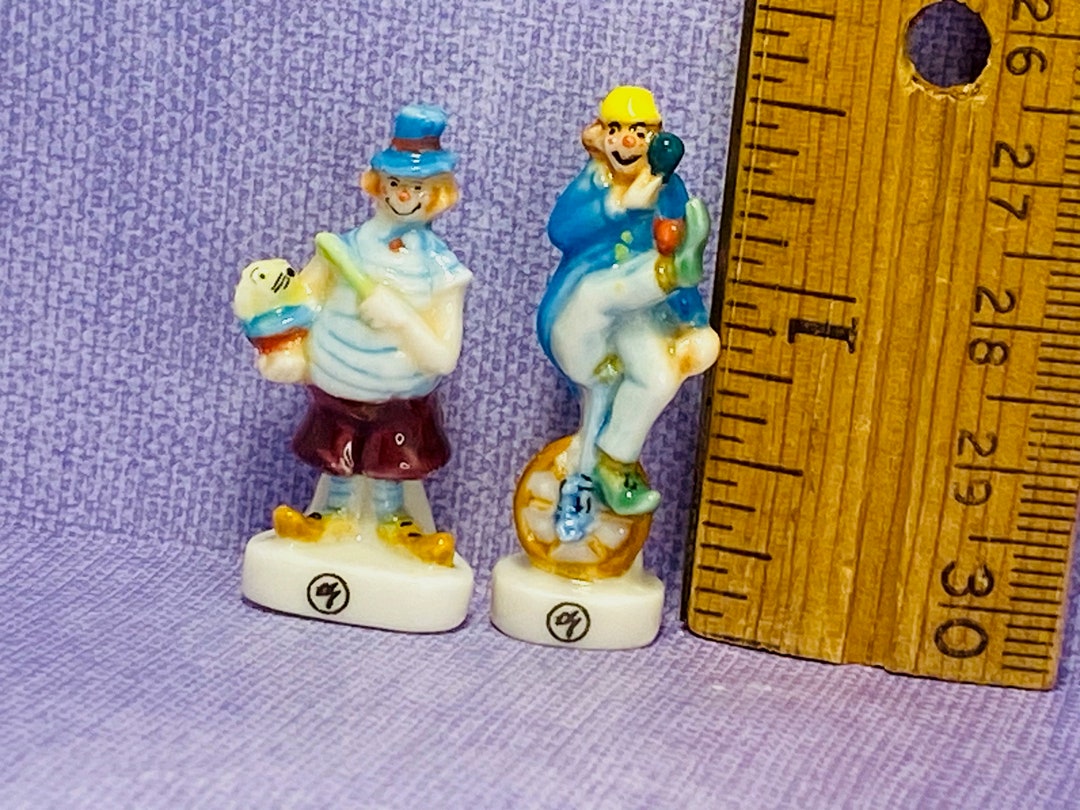 2 Tiny CIRCUS CLOWNS Clown Hand Painted Vintage French Feve Feves ...
