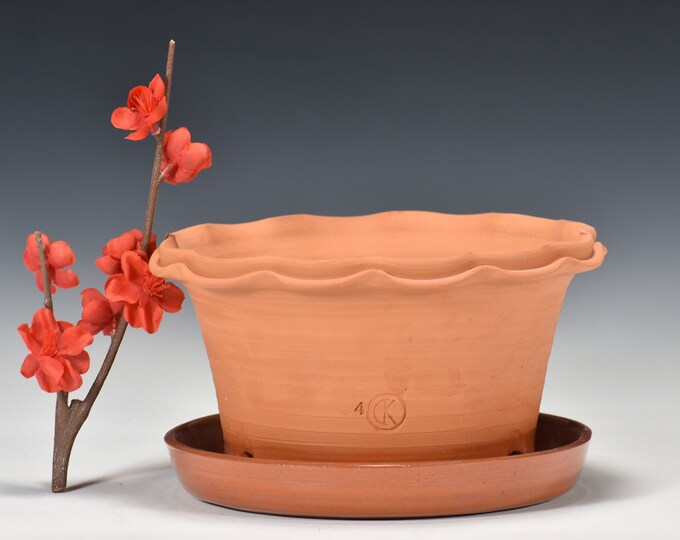 Terracotta Planter. 4# Seed Pan With Scallop Lip and Attached Saucer. 8 ...