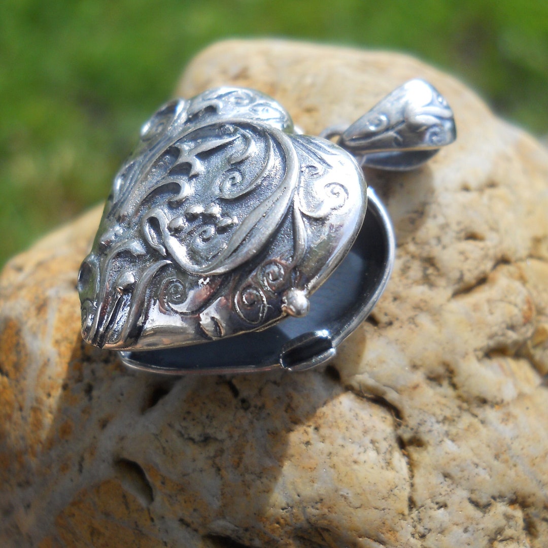 Heart Locket, Sterling Silver, Opens, 30 Mm X 22 Mm - Etsy