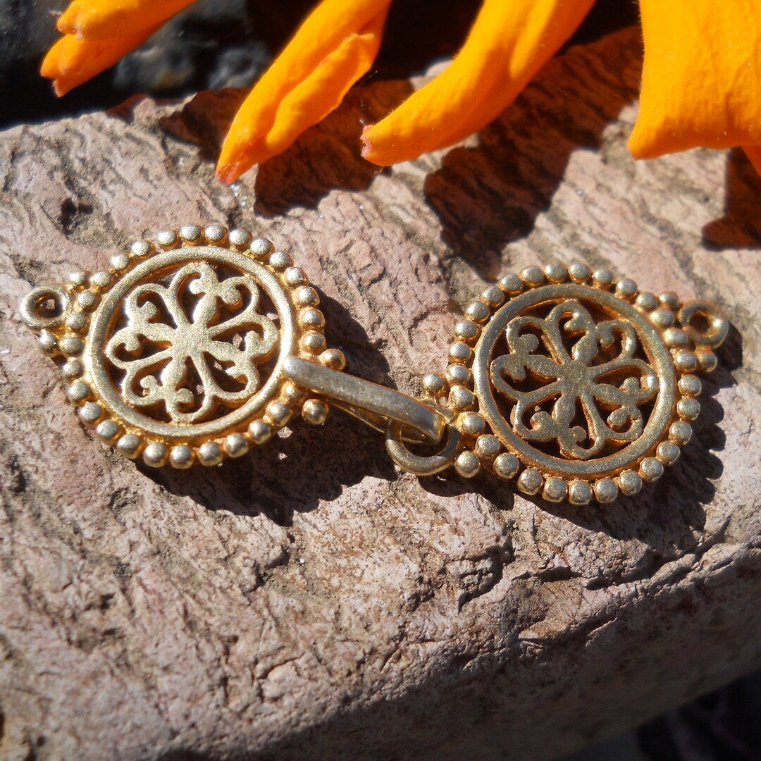 Vermeil Coin Clasp, CL282V is a Sturdy Well Made Clasp. Size: 43 Mm X ...