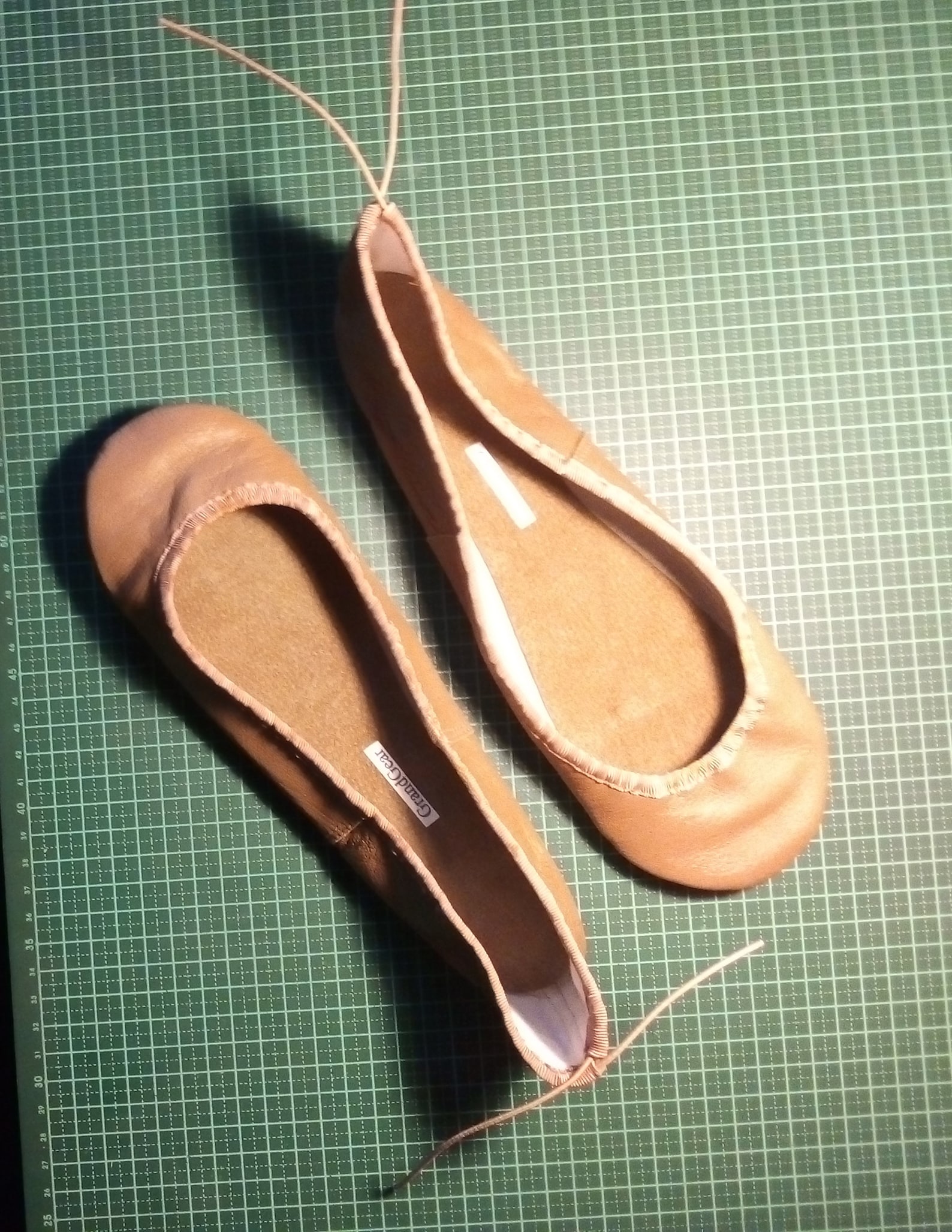 Low Cut/shortened Vamp Nude/taupe Leather Ballet Shoes With Back Draw ...