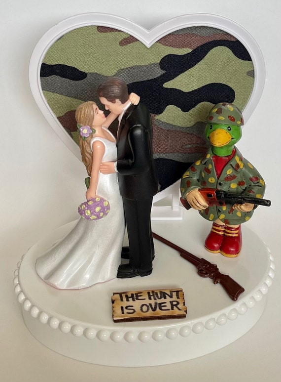 Camo Themed Wedding Cake Toppers 42 Cool Camo Wedding Ideas For