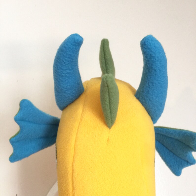 Golden Yellow Dragon Head Wall Mount / Firebreathing Dragon - Etsy