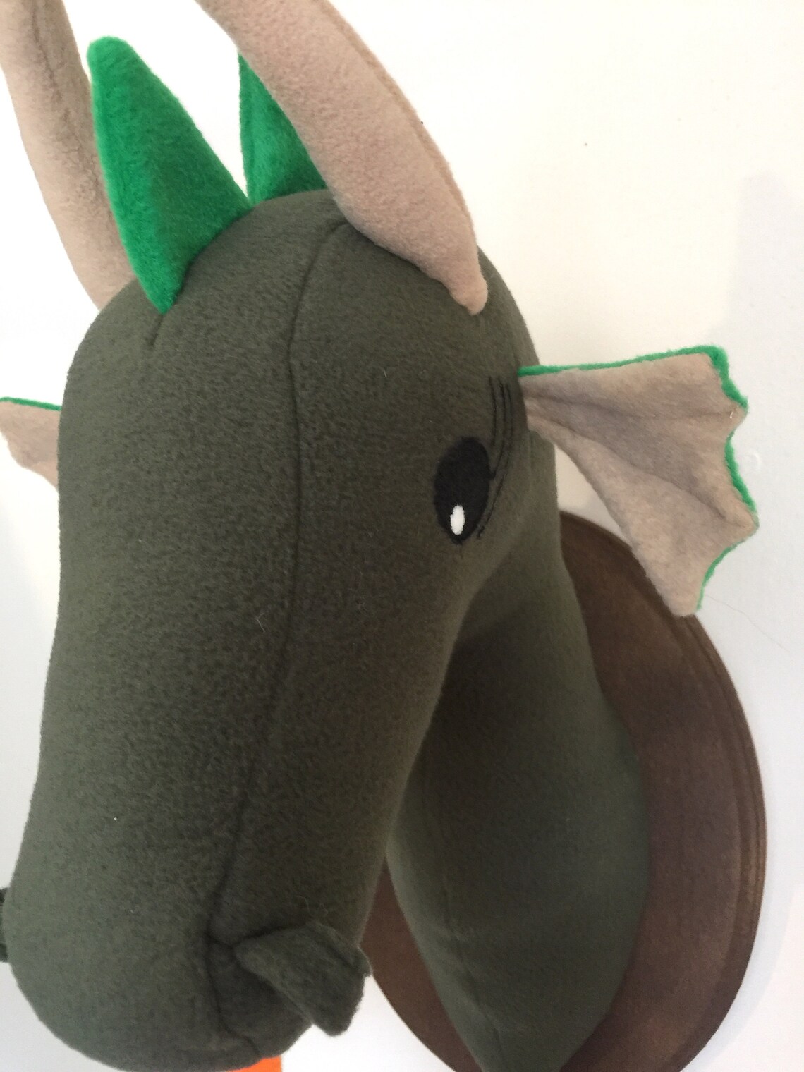 Dragon Head Fake Taxidermy / Stuffed Animal Head / Faux Animal - Etsy