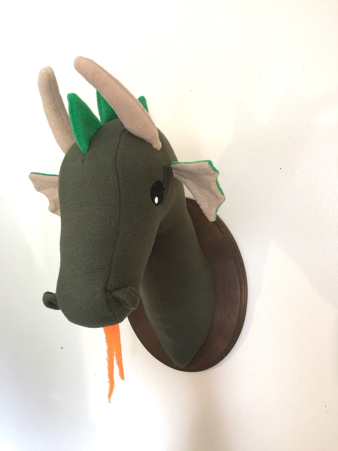 Dragon Head Fake Taxidermy / Stuffed Animal Head / Faux Animal - Etsy