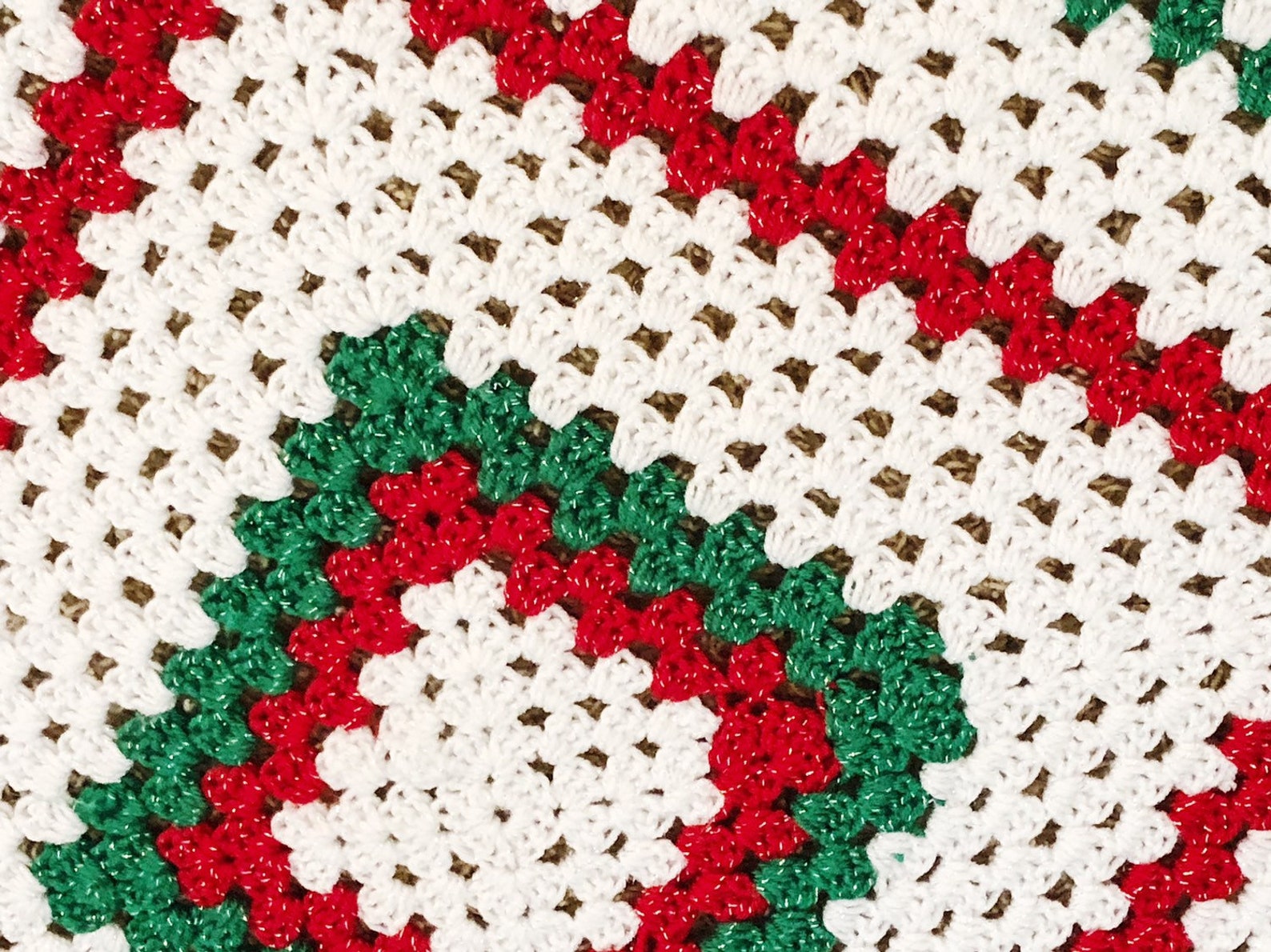 Vintage Crocheted Afghan Red Green and White Sparkle Throw Christmas ...