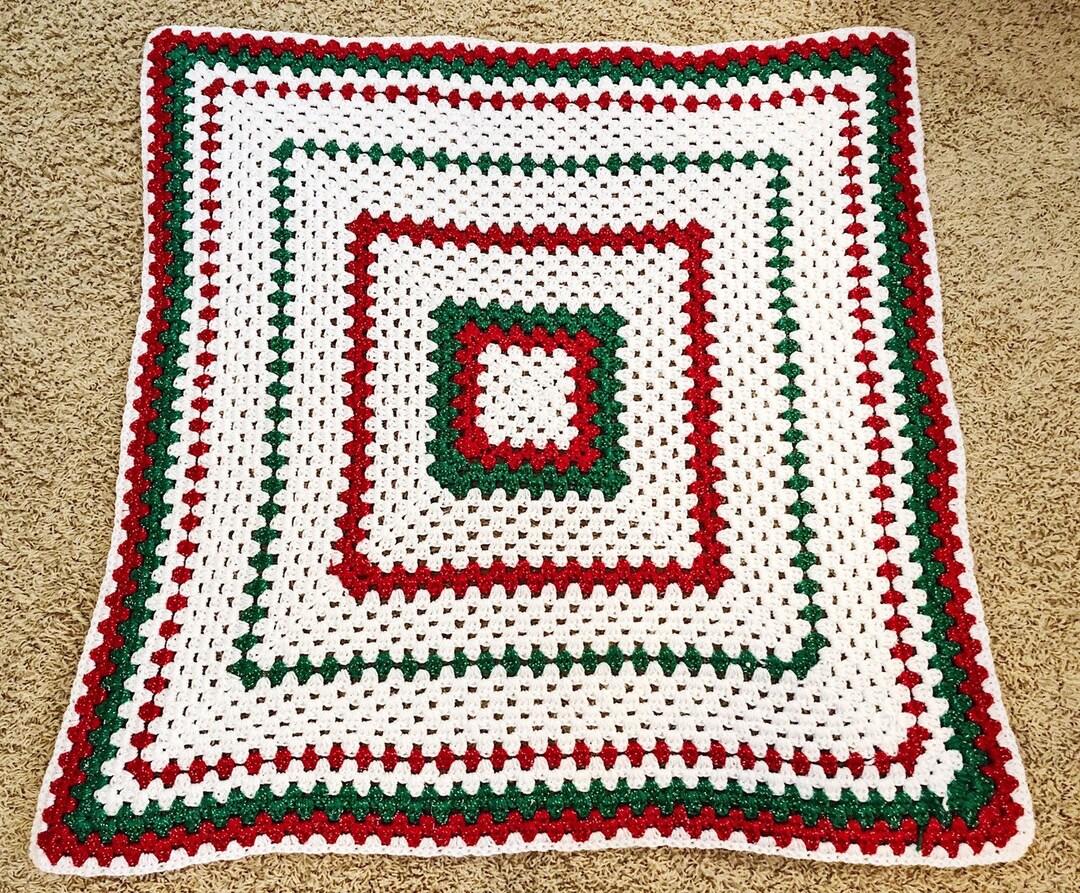 Vintage Crocheted Afghan Red Green and White Sparkle Throw Christmas ...