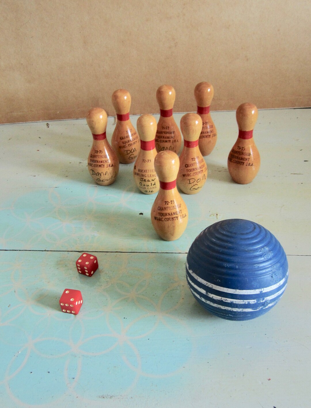 Vintage Bowling Game Wooden Pins Game Indoor Bowling Outdoor Game 8 Red ...