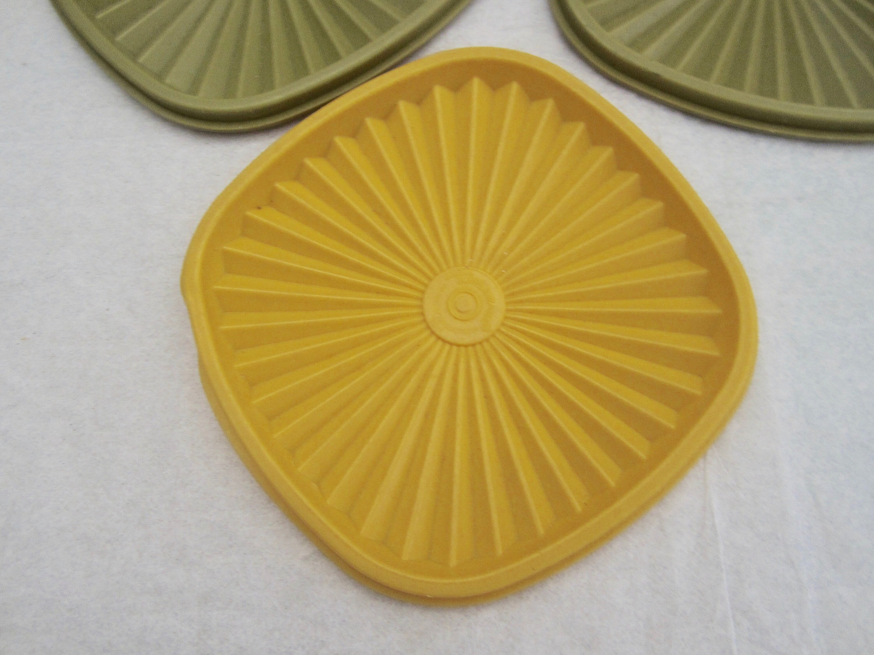 Vintage Tupperware Canister Lids Vintage TRIO Replacement Tupperware ...