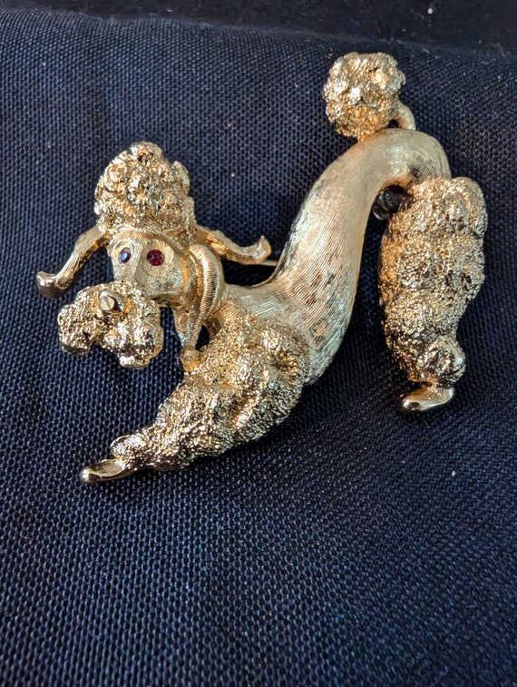 Ultimate Poodle Pin Gorgeous Gold - Gem