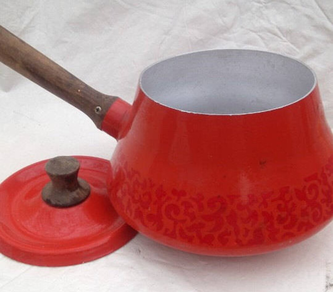 Orange Enamel Pot With Matching Lid, Wooden Handle Imperial ...