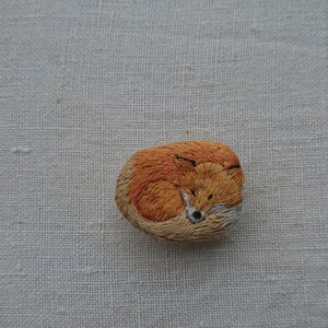 Hand Embroidered Sleeping Fox Brooch: Organic Wool Filled Bag Charm - Etsy