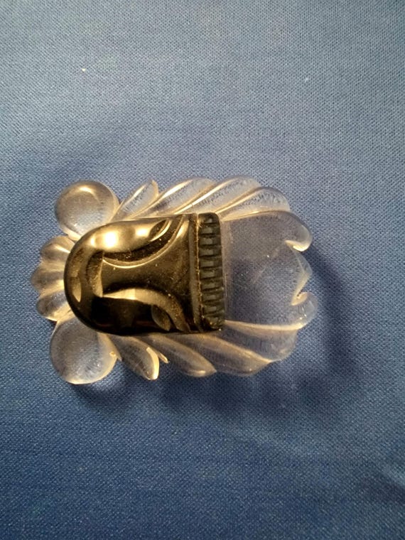 1940s Bakelite and Lucite Tribal Mask Brooch - Gem