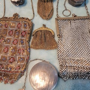 Collection of Vintage Mesh Bags and Compacts From the 1900s to the Art ...
