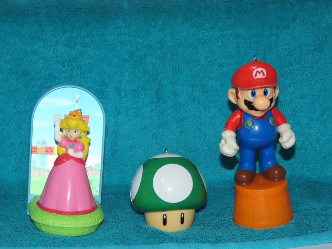 Official Super Mario / Princess Peach Figure - Select - Etsy