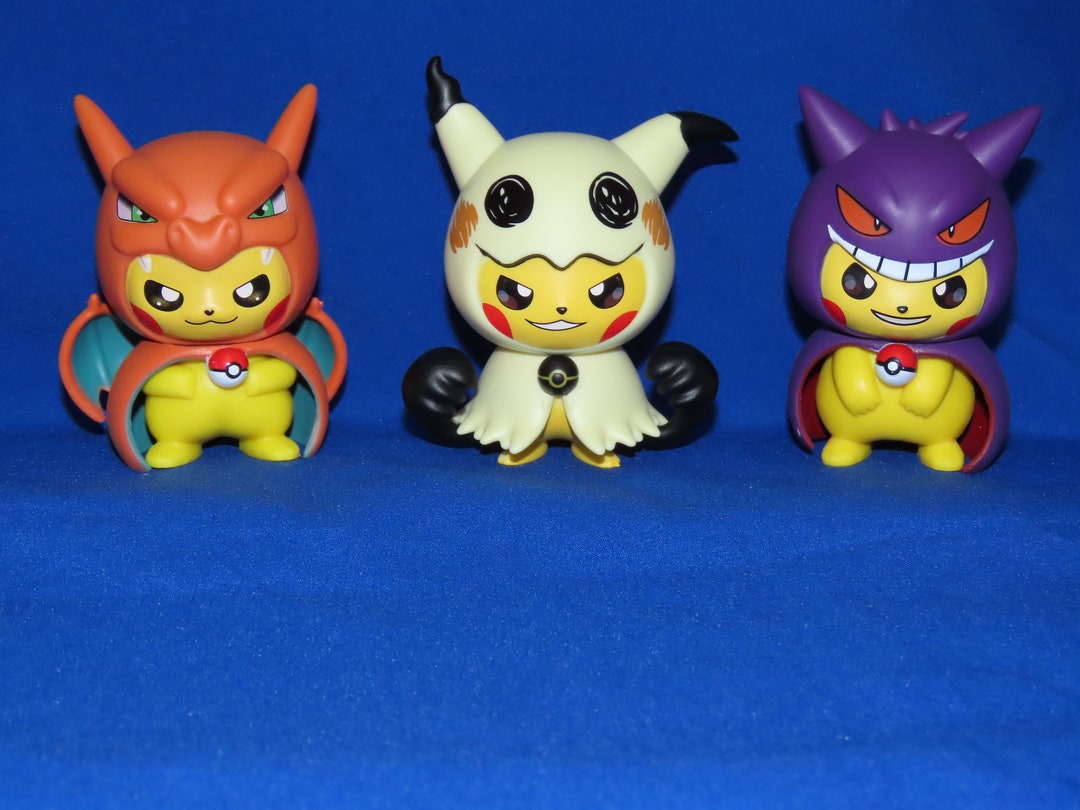 Pokemon Charizard / Mimikyu / Gengar Figure Select - Etsy