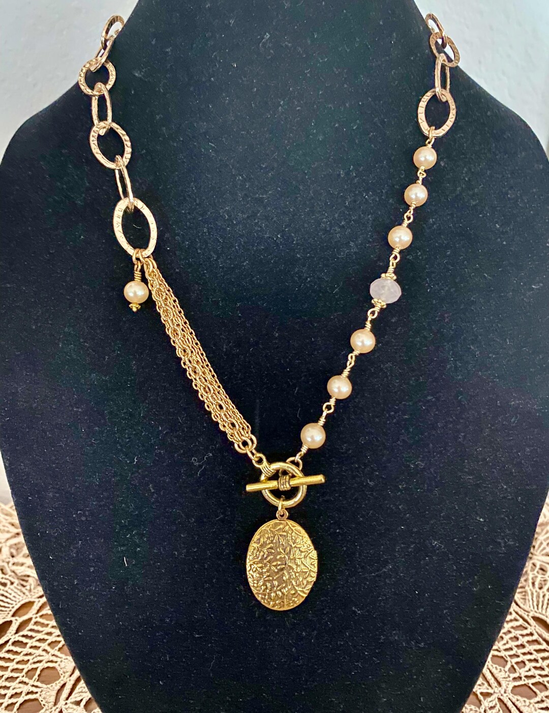ARTISAN GOLD LOCKET Pendant Necklace Pearls Gold Chains Oval Antiqued ...
