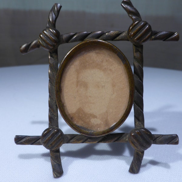Antique Criss Cross Frame - Etsy