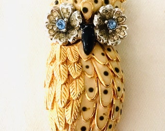 D Orlan Brooch | Etsy