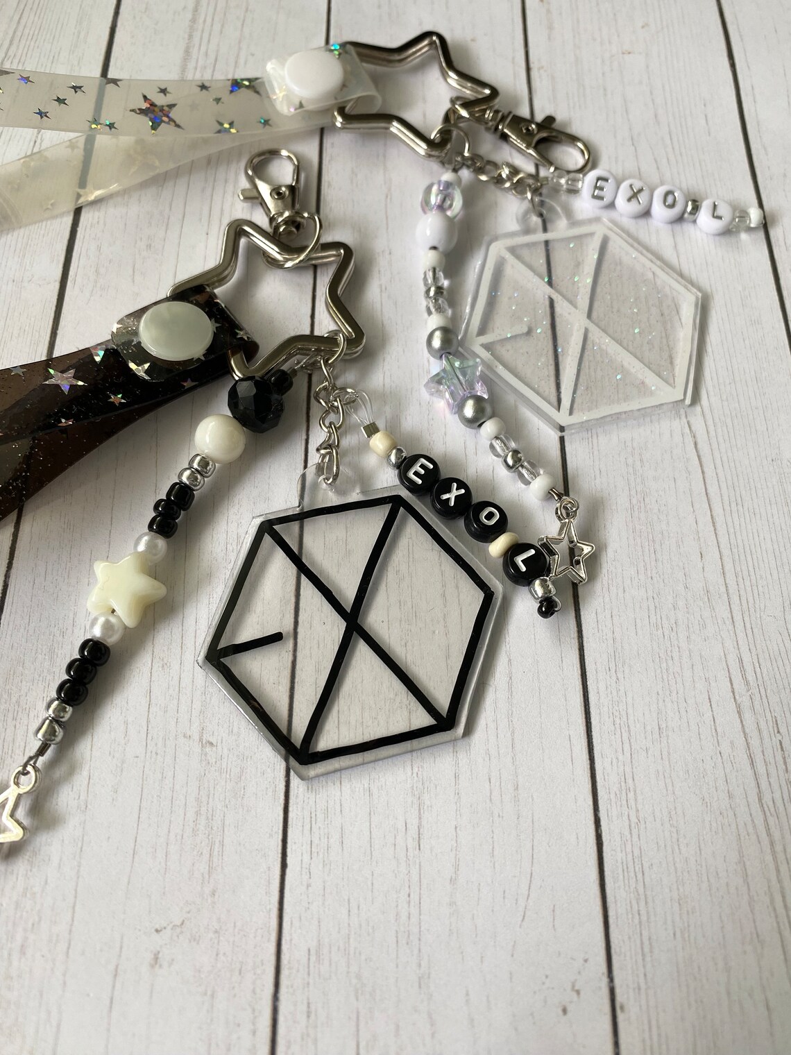 EXO Kpop Keychain - EXO-L - Etsy