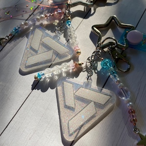 Seventeen KPOP Keychain - SVT Carat - Etsy