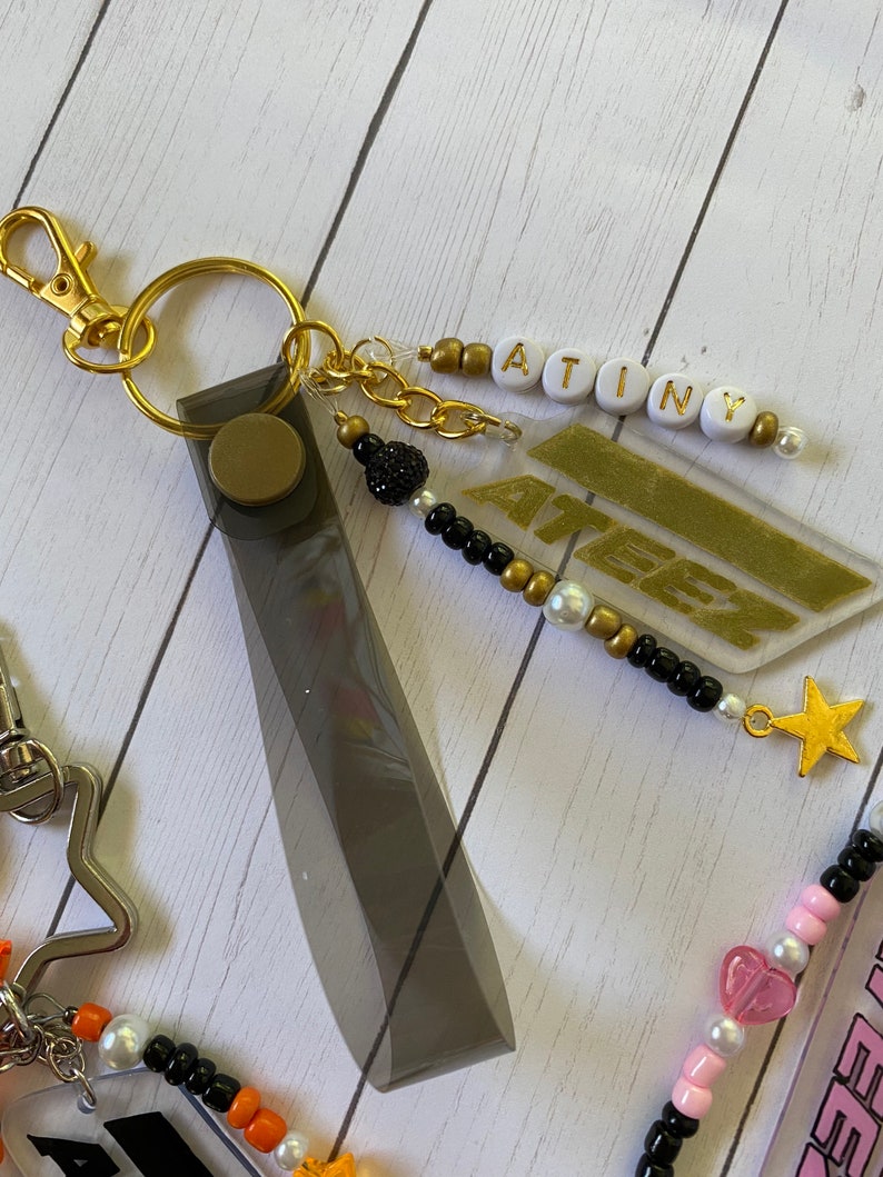 ATEEZ KPOP Keychain various Colors ATINY - Etsy