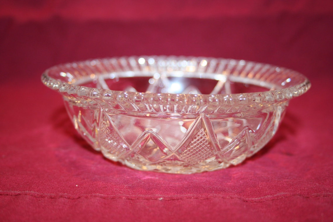 Small Glass Crystal Bowl Vintage - Etsy