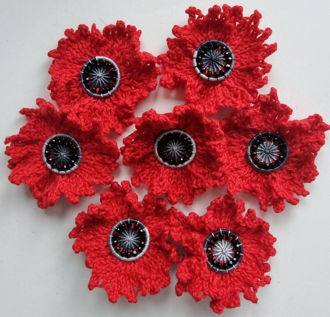 Knitted Poppy Brooch With Dorset Button Centres - Etsy