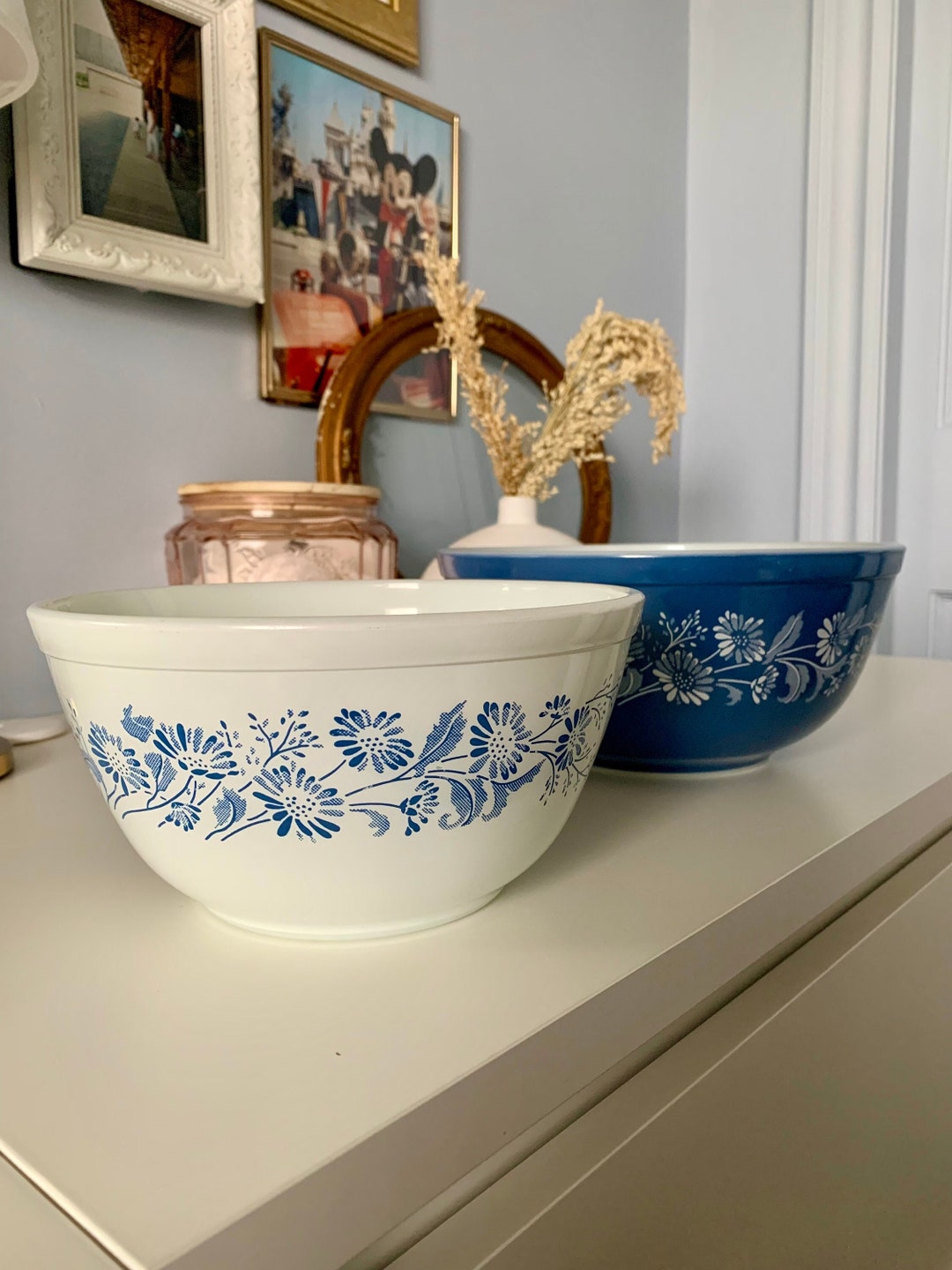 1980s SET Vintage Colonial Mist (white 402 & Blue 403) Nesting Mixing ...