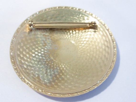 Green Yellow and Brown Acrylic Large Round Pin Vintag… - Gem