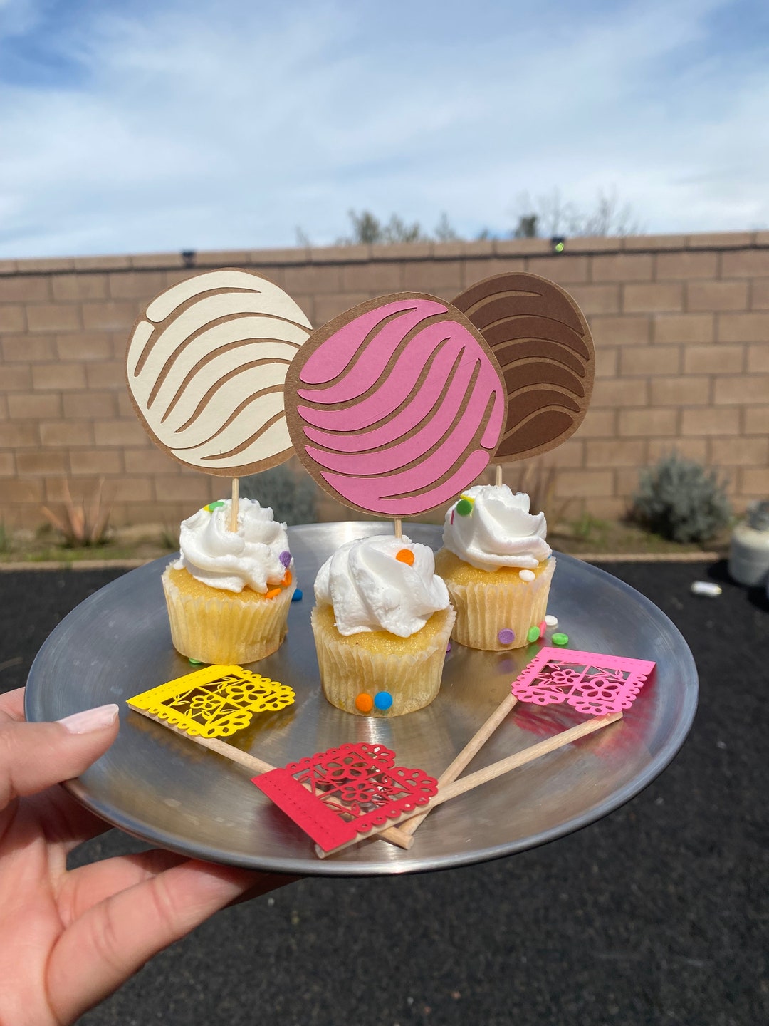 Concha Cupcake Toppers Set of 24, Concha Party, Pan Dulce Cupcake ...