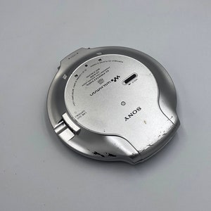 CD Mp3 Sony Walkman Cd Player Mp3 Player High End Works Perfect Discman ...
