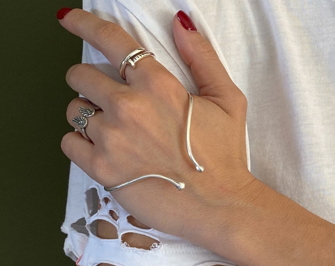 Sterling Silver Plated Cuff Hand Palm Bracelet, Open Wire Danty Palm ...