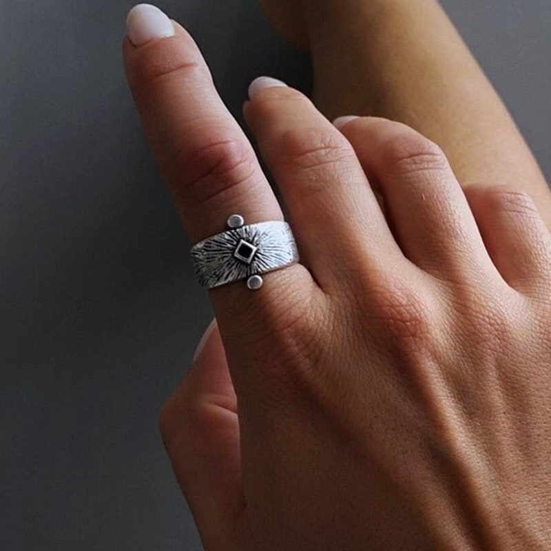 Edgy Ring - Etsy