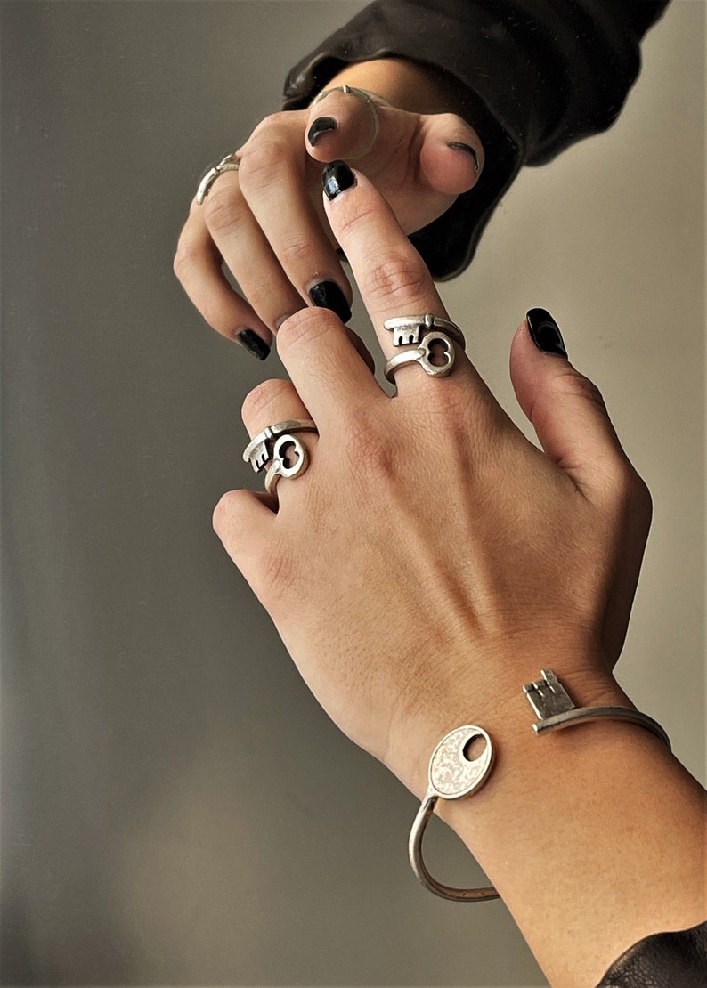 Antique Silver Wrap-around Key Ring Adjustable Key-shaped - Etsy