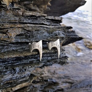 Silver Pointed Womens Ring, Vikings Spiked Ring, Engraved Sharp Ring ...